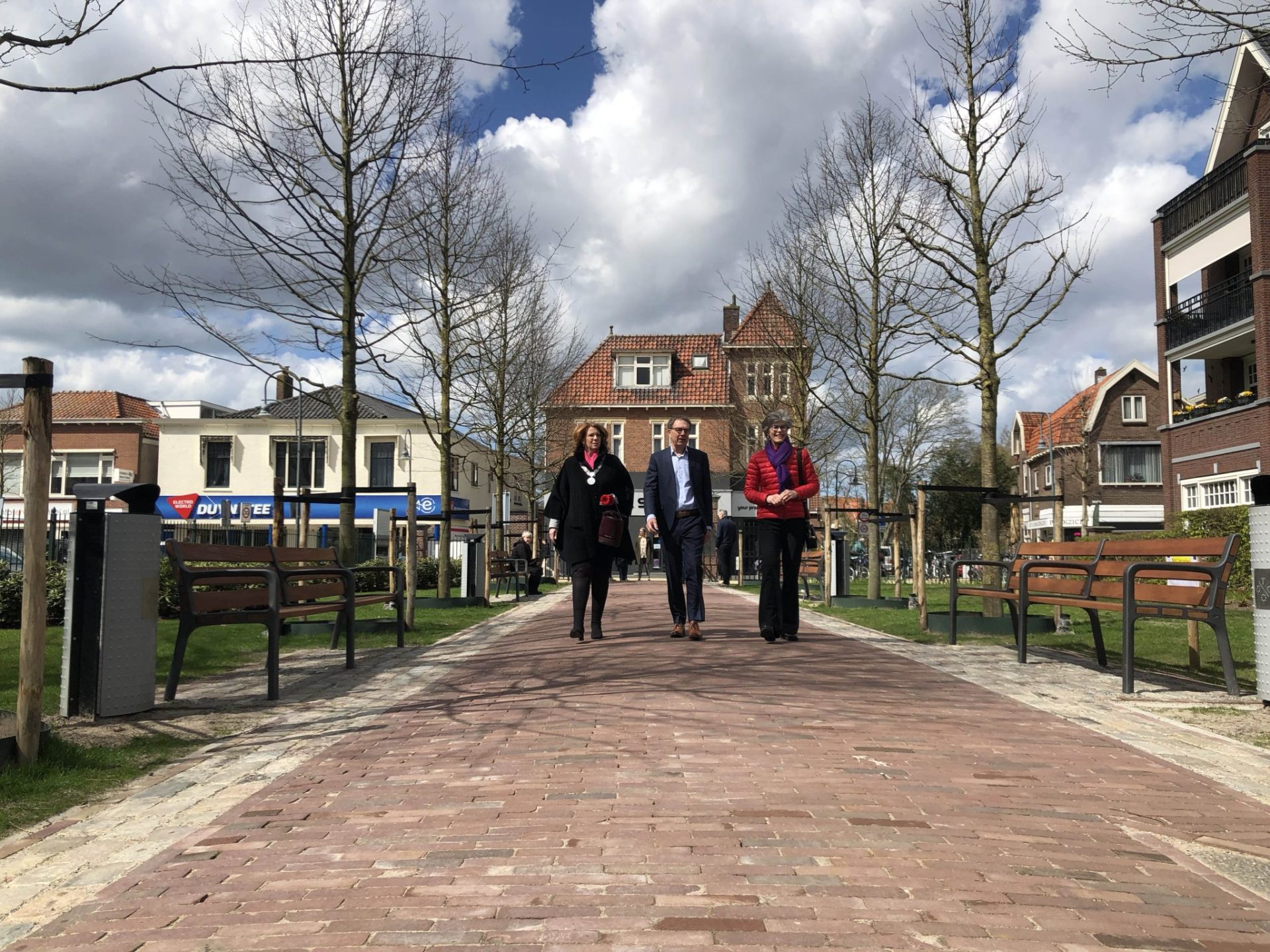 Rode Loper Park Rusthof geopend - Rotary Sassenheim